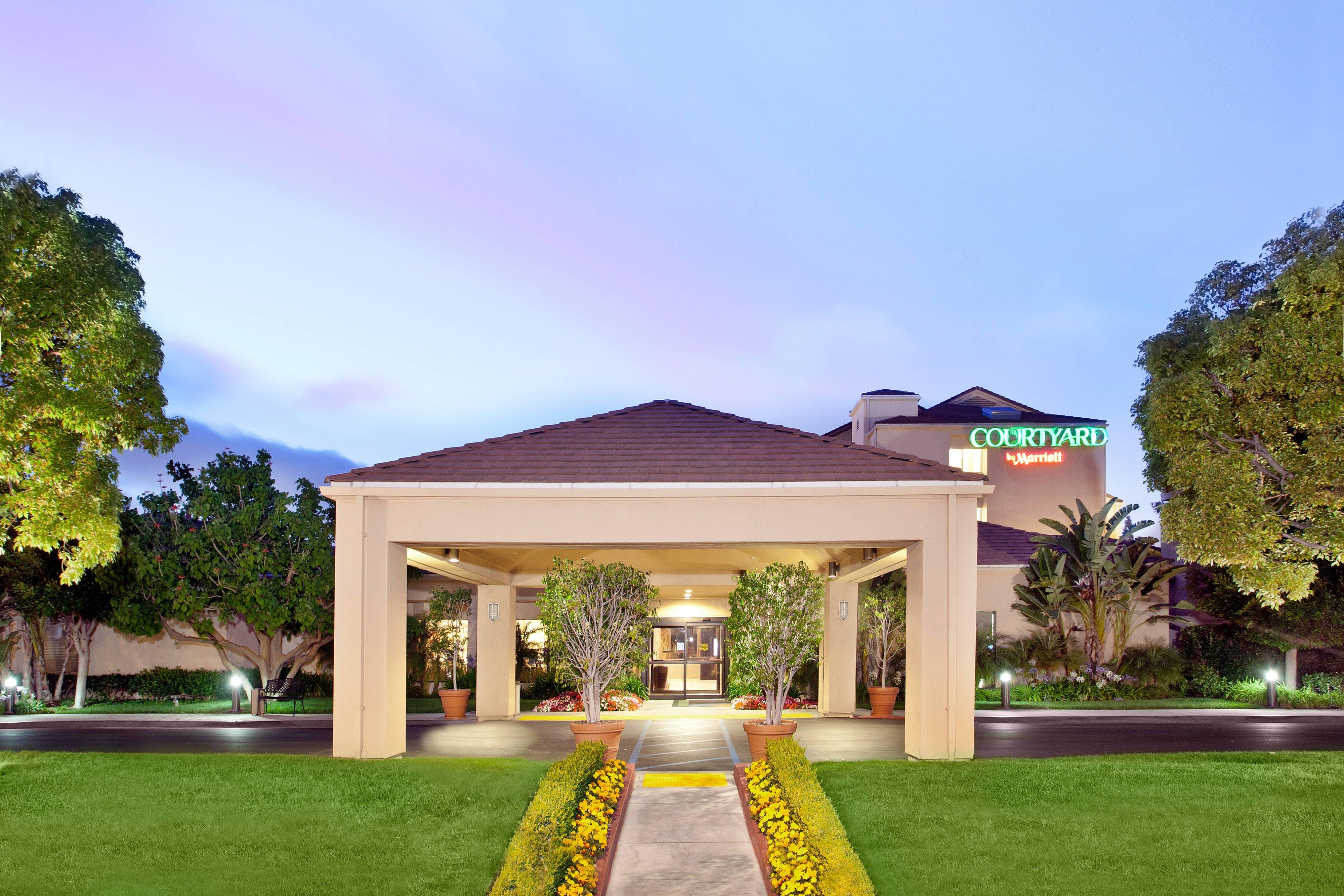 Book Your Stay at Courtyard By Marriott Costa Mesa South Coast Metro ...